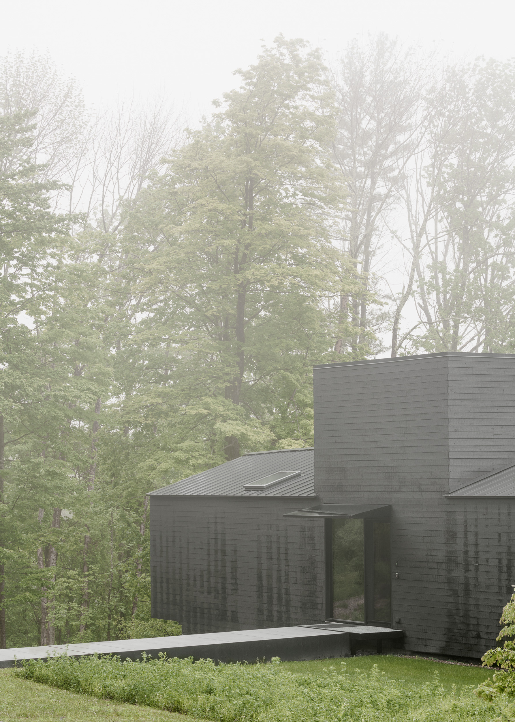 HOUSE SIX – EASTON COMBS